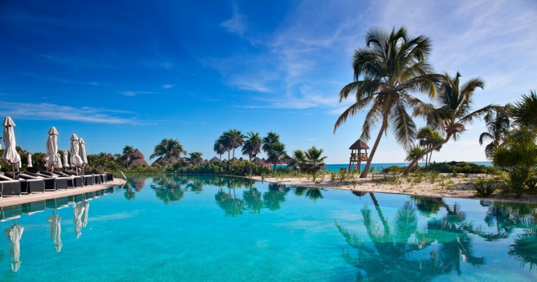 Best Senior Friendly Beach Resorts - Aged Traveler